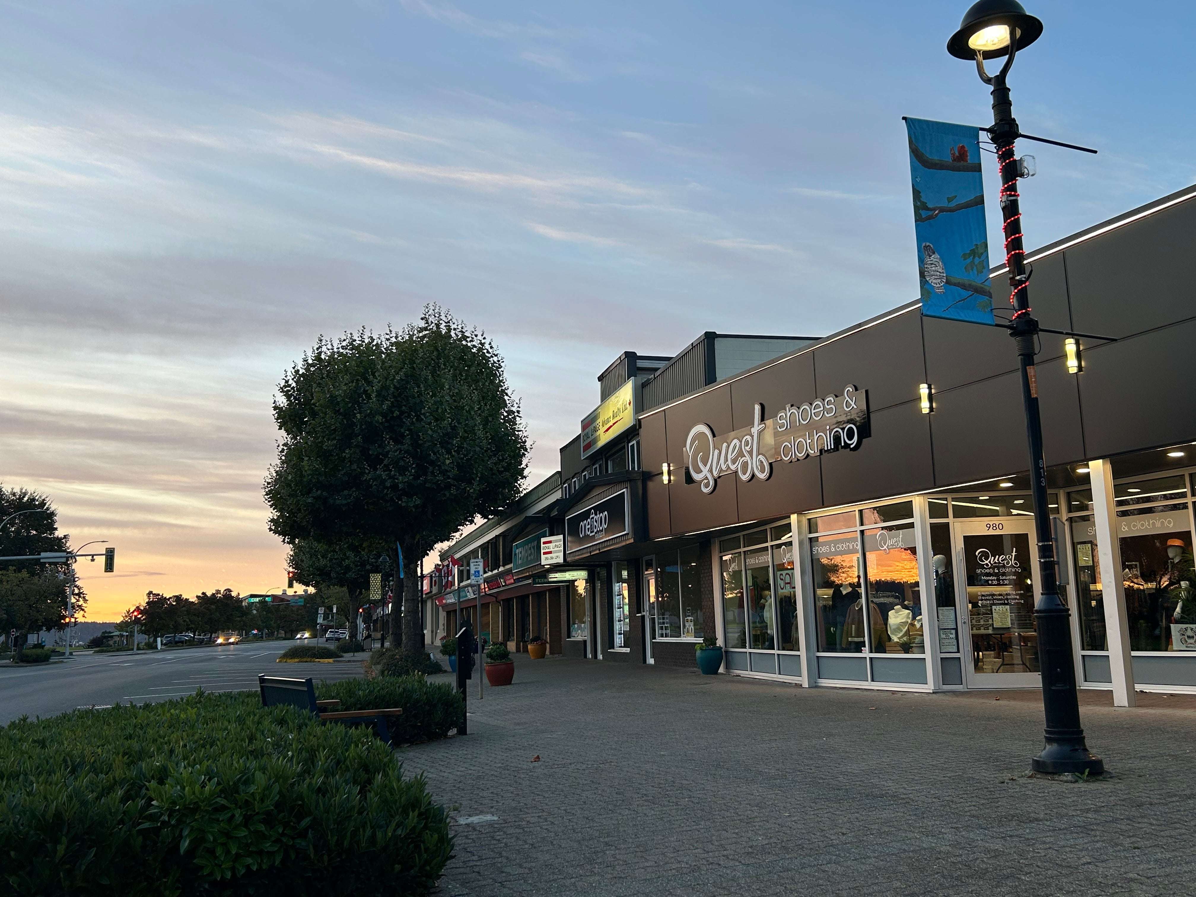 Quest Shoes & Clothing